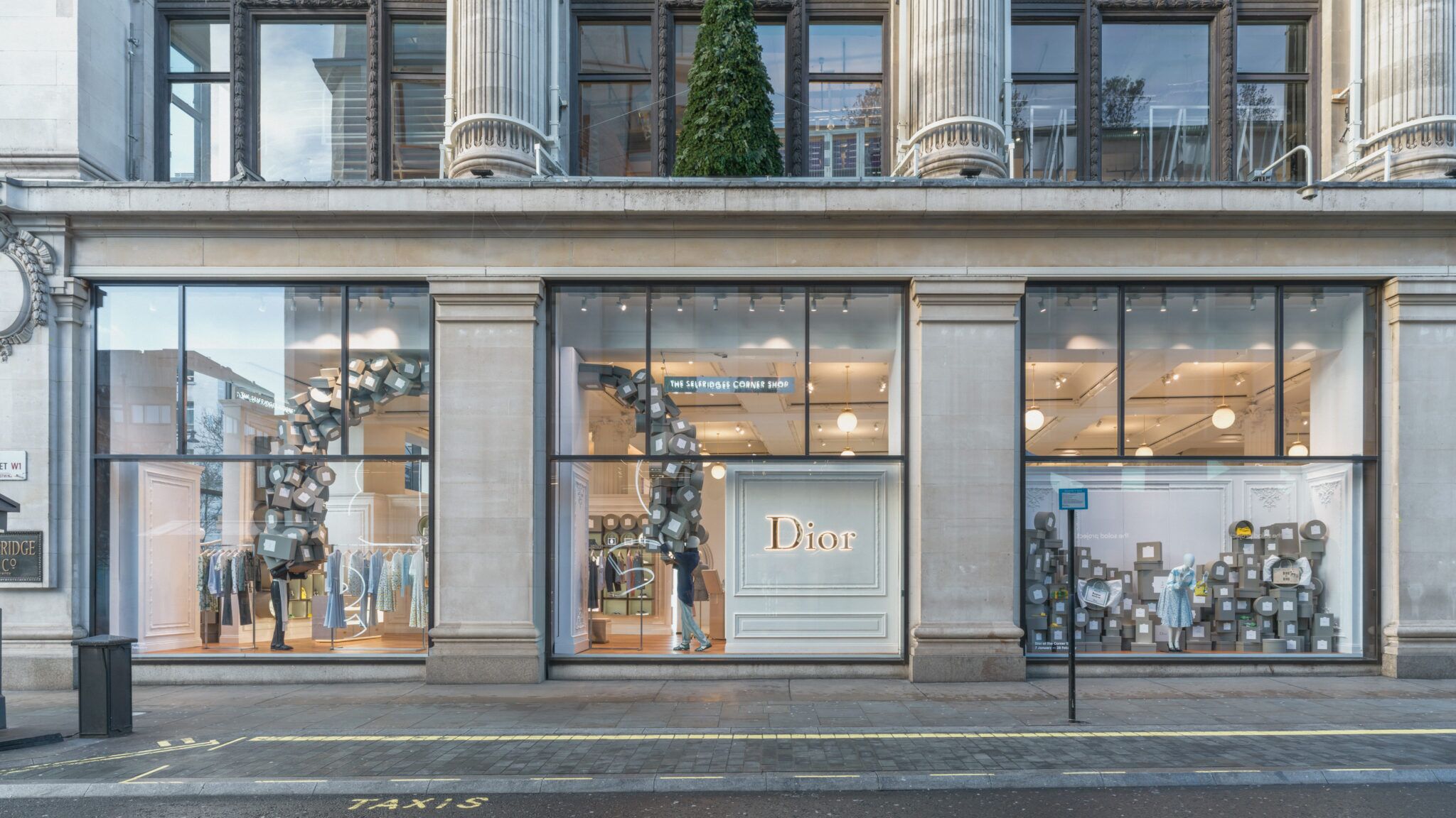 Dior Opens Corner Shop Pop-Up in Selfridges London - The Glass Magazine